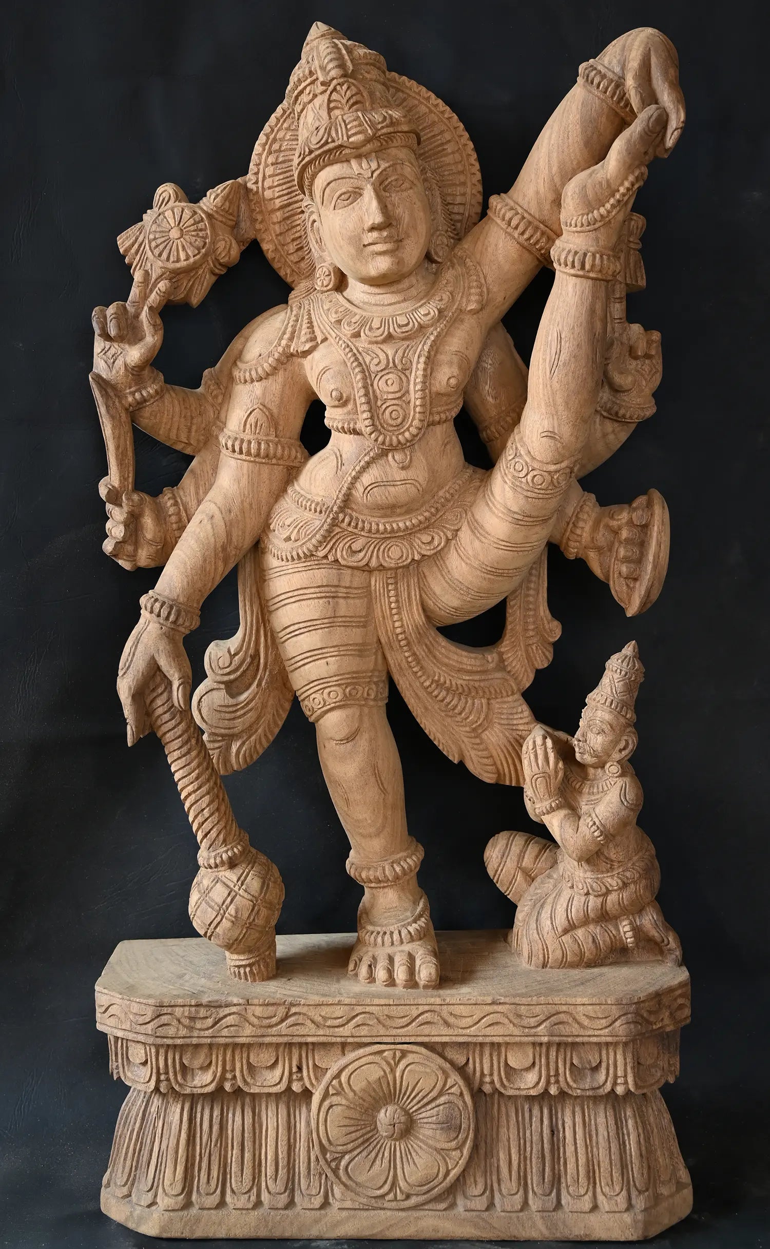 Wooden Lord Ulagalantha Perumal statue 36" – Sengottuvel Wood Carvings